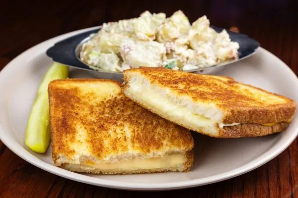 Clarks Summit, PA - Tully's Good Times